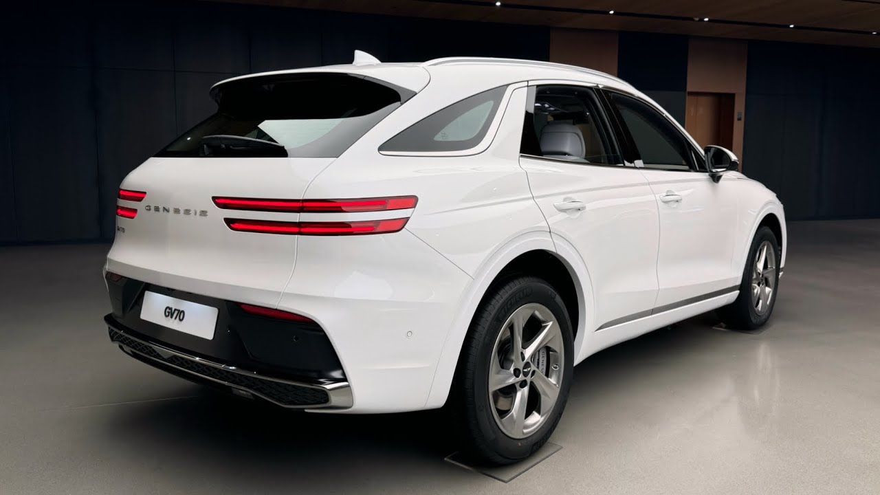 [4K] 2026 GENESIS GV70 F/L Standard "Uyuni White / Frozen Gray Two-tone" Walkaround Review - YouTube