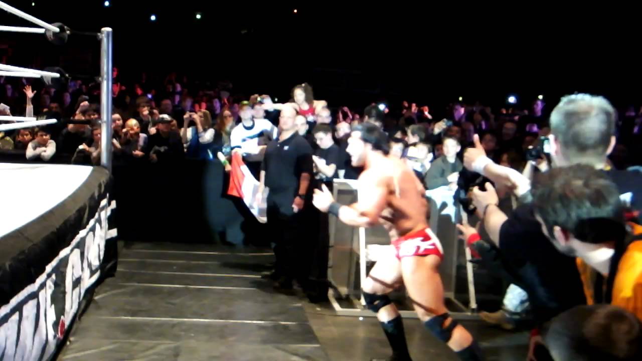 WWE Mason Ryan entrance @ Amnéville - YouTube