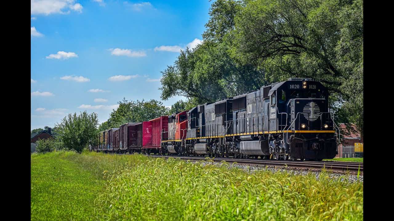 IC 1020 Takes A407 North Through Rantoul Il - YouTube