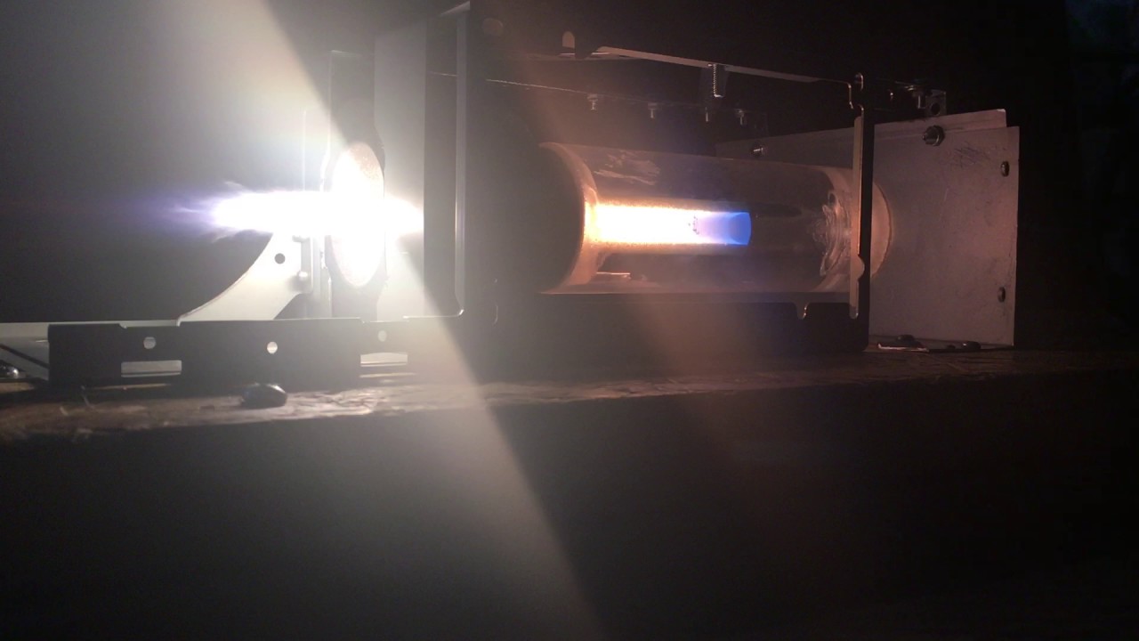 Hybrid Rocket Engine Oxygen in an Acrylic Combustion Chamber - YouTube