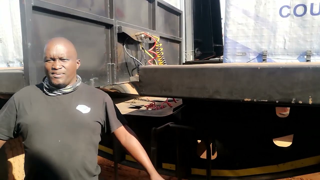 Difference between superlink flat deck and superlink tautliner Carry on ...