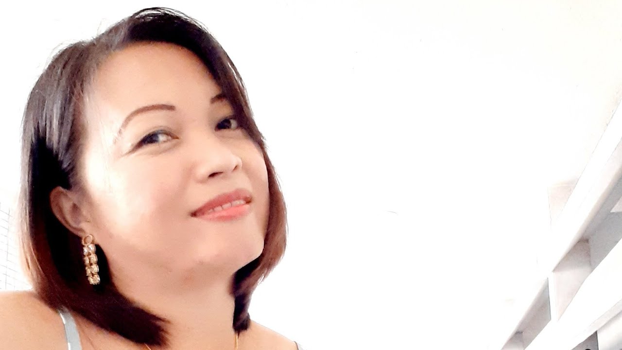 Dora's Vlog is going live! - YouTube