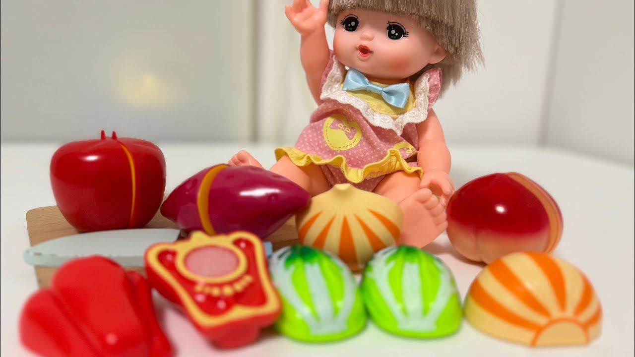メルちゃん おままごと カット音/Mell-chan cuts vegetables and fruits/메루짱 소꿉놀이 자르는 소리 ...