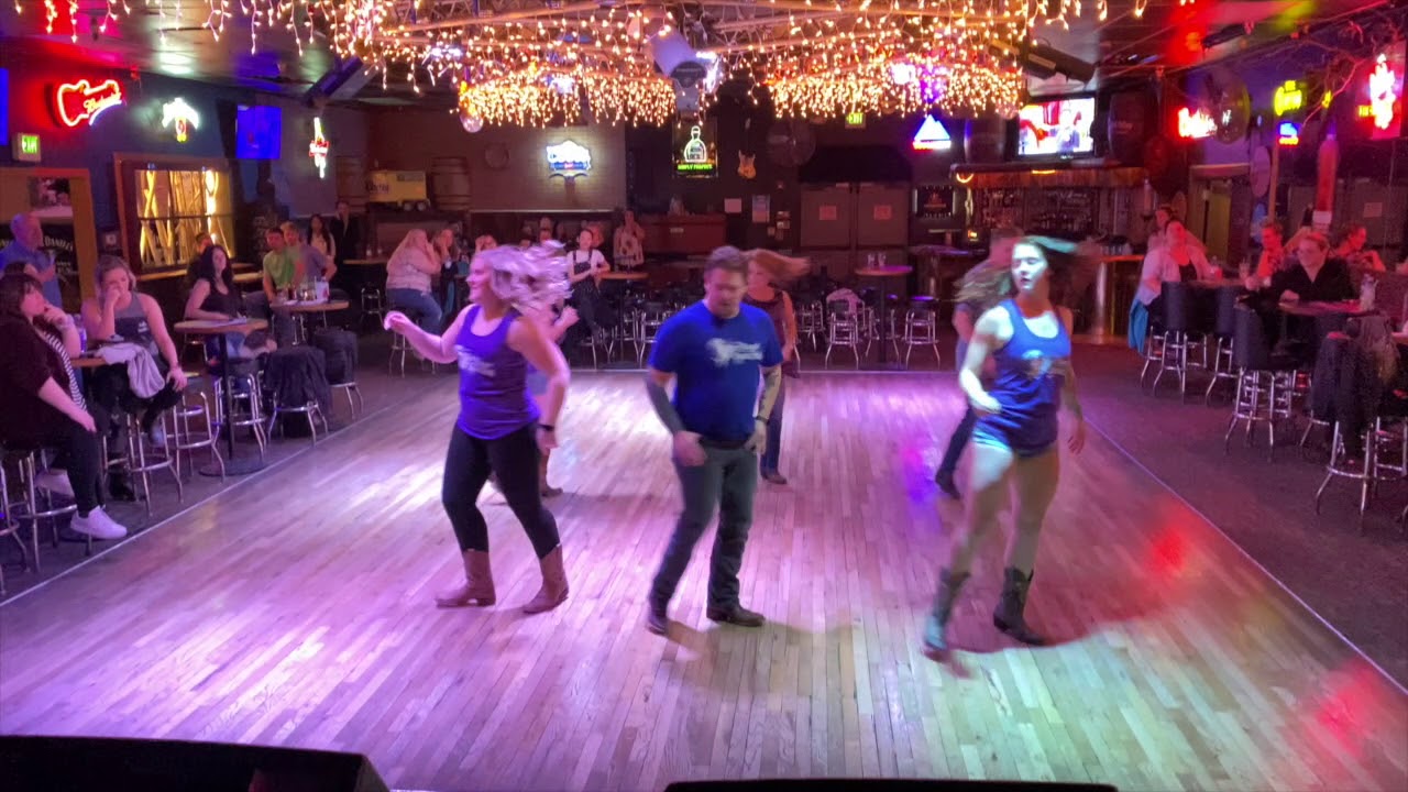Chill Factor Line dance to Something in your mouth - YouTube