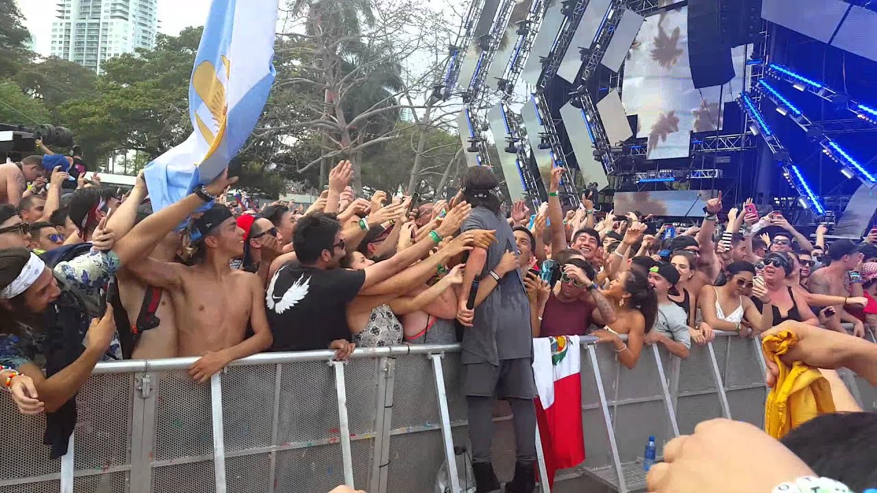 Alex van den Hoef & Ultra Music Festival 2016 - YouTube