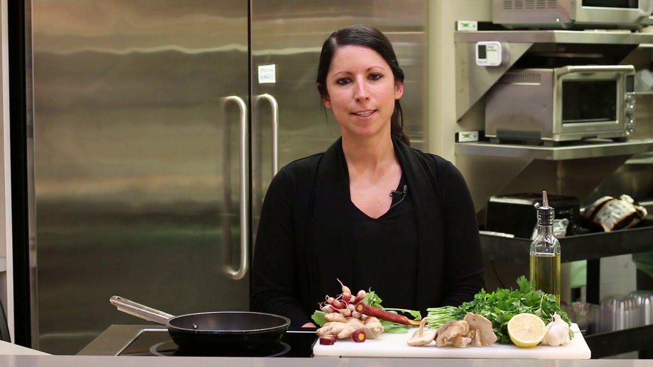 Keri Connell, Nutritionist explains what happens in the teaching ...