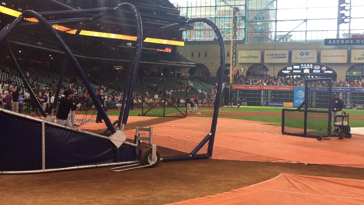 Yankees' Clint Frazier takes first MLB batting practice - YouTube