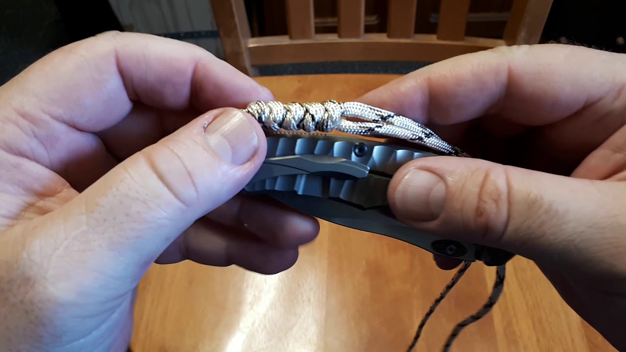 Knife lanyard, snake knot demonstration - YouTube