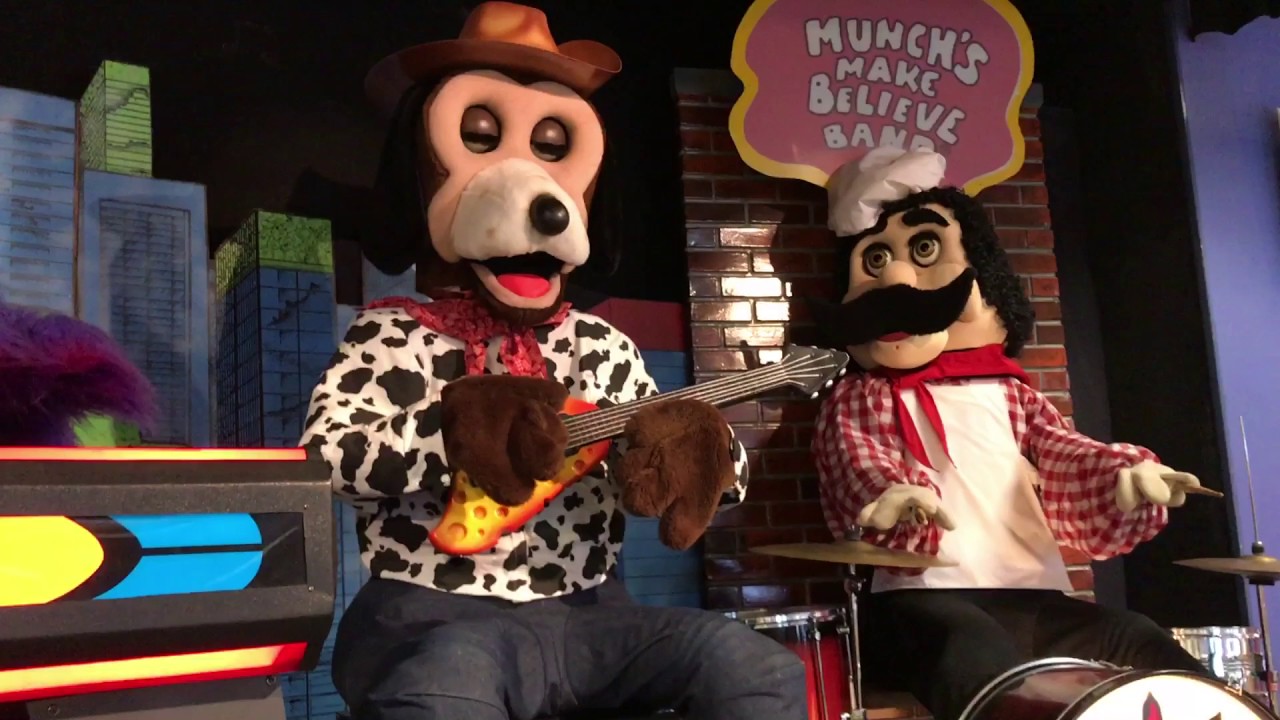 Chuck E. Cheese San Bruno CA- Out Of This World - YouTube