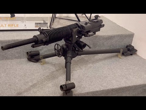 Medium Machine Gun MMG on display - YouTube