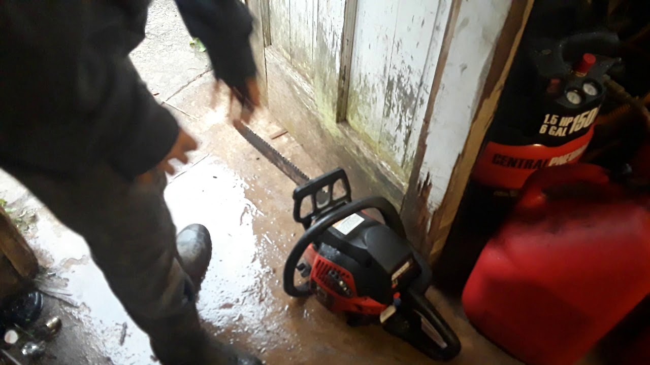 Seeing if this Poulan Predator chainsaw will run - YouTube