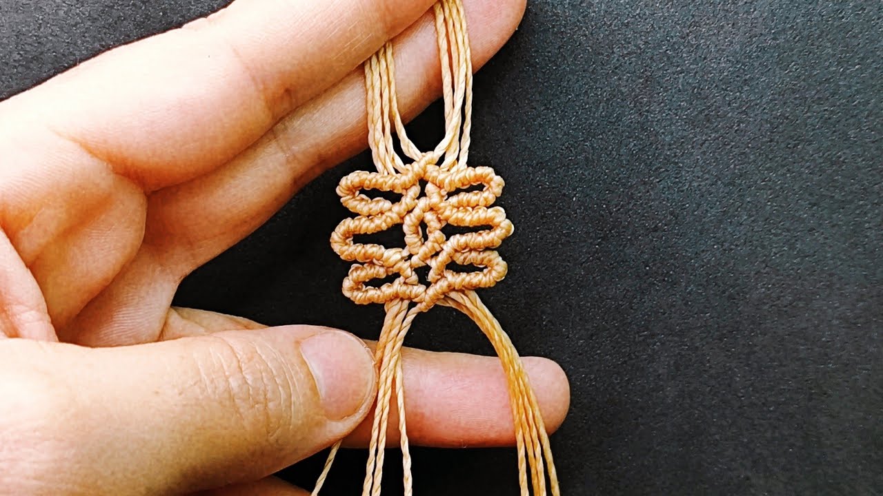 Nós básicos Macrame: Design de nós Macrame para pulseira e outros ...