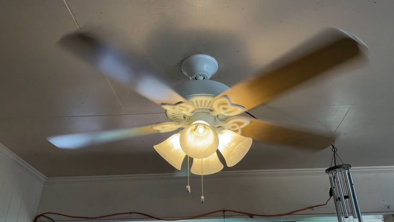 52” Hampton Bay Huntington III Ceiling Fan (2 of 2) - YouTube