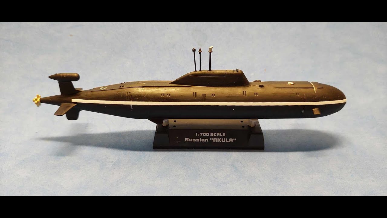 HOBBYBOSS 1/700 Russian Navy Akula Attack Submarine - A Build In ...