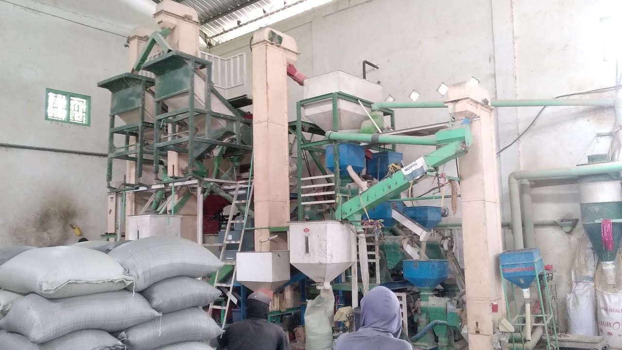 MESIN PENGGILING PADI MODERN - YouTube