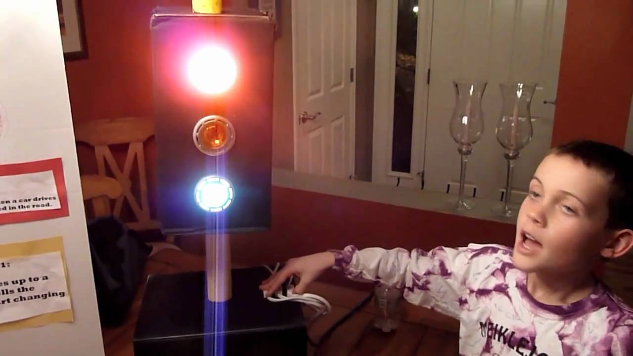 Ben Science Fair 2011 - How do Traffic Lights Work - YouTube