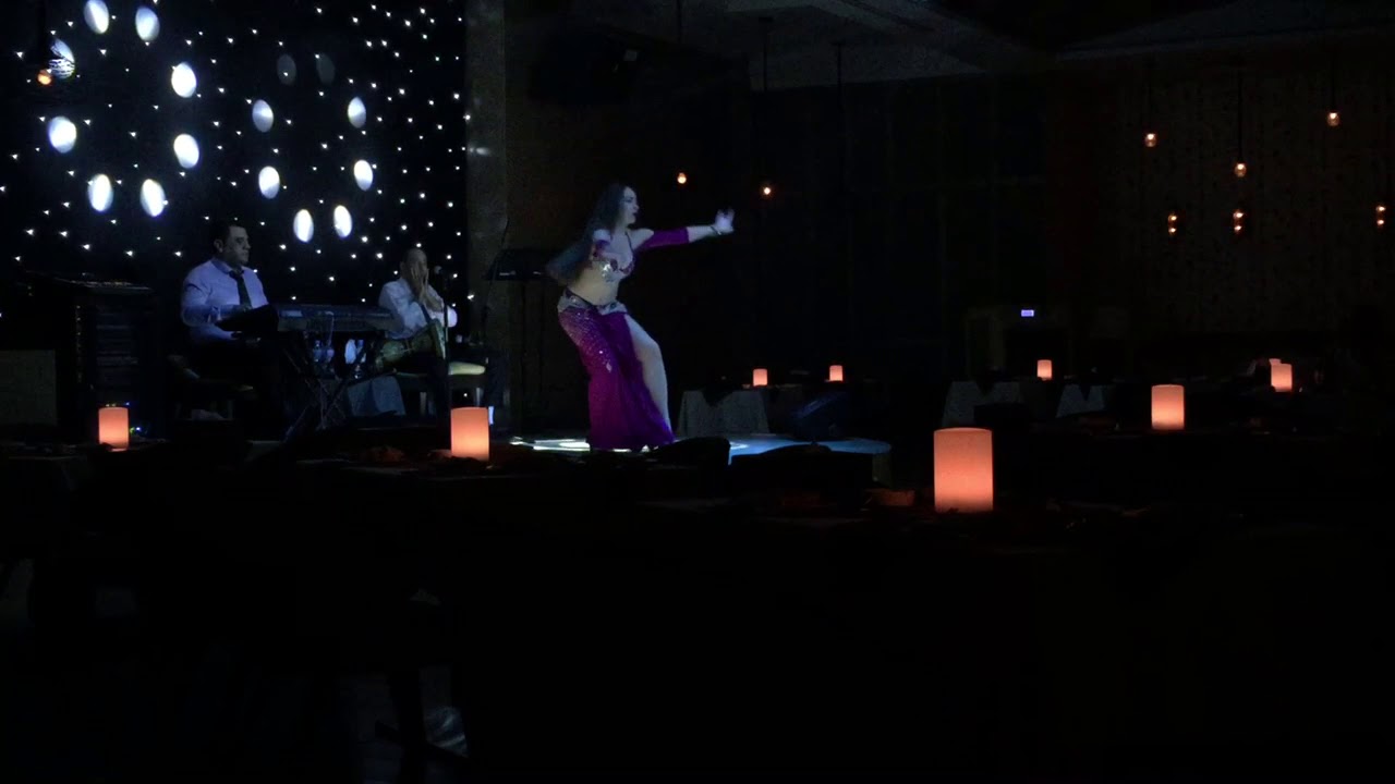 Belly dancer Azza Amar in Bahrain - Ya Bent El Sultan - YouTube