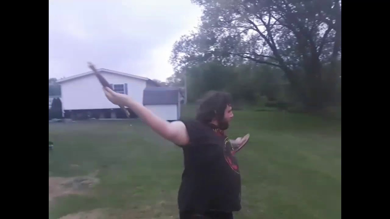 Rattler claymores everything and destroys with the Scottish accent ...