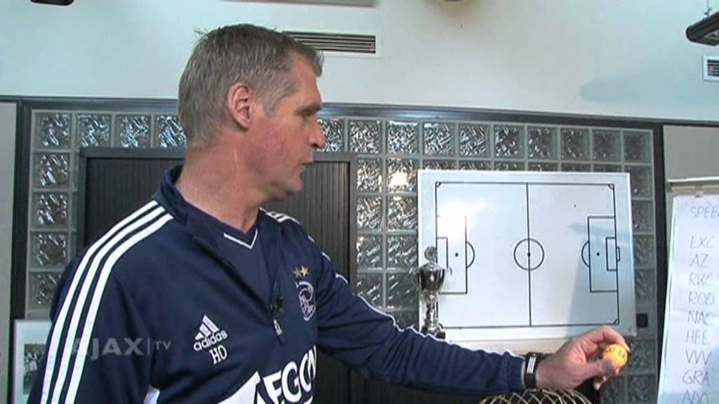 Heini Otto vs Nicolás Lodeiro - YouTube