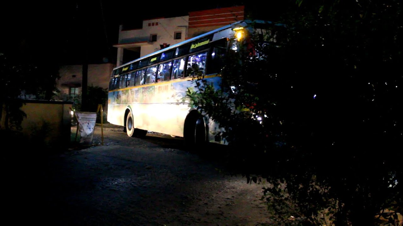 Skilled Driver Turning Impossible 90 degree right turn @narrow road ...