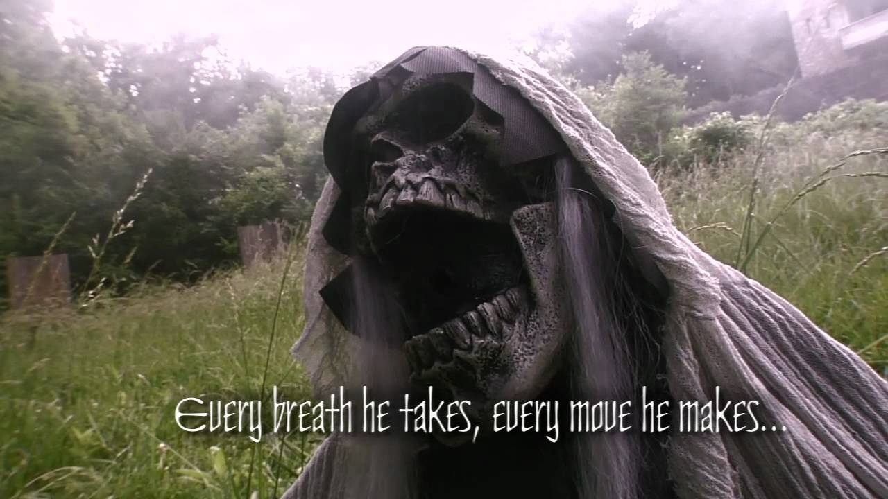 Animated Halloween Ground Reaper with Fog Machine - Grandin Road - YouTube