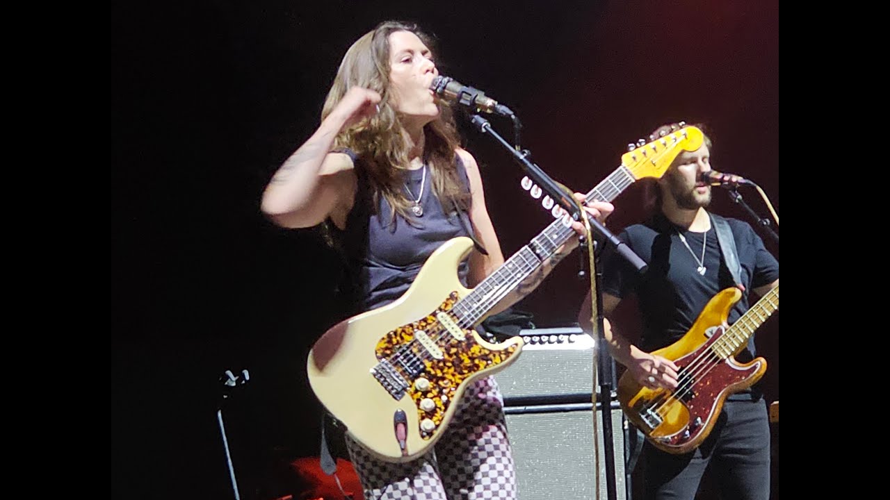 Larkin Poe Jessica (The Allman Brothers Band cover) at Mempho Music ...