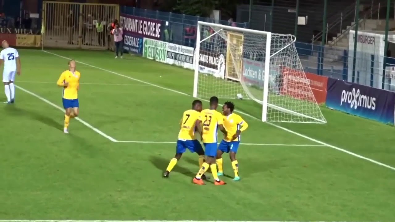 Percy Tau’s first European goal - YouTube