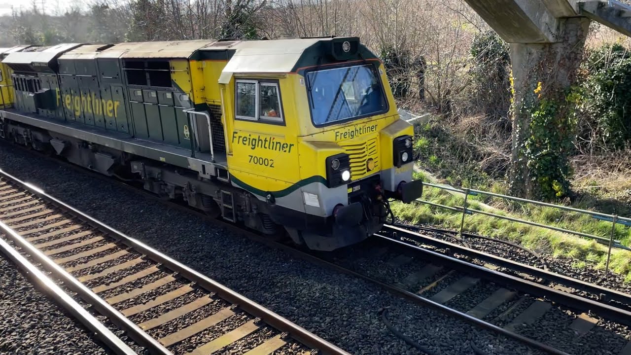 Class 70 | 70002 | Two Tone | Freightliner - YouTube