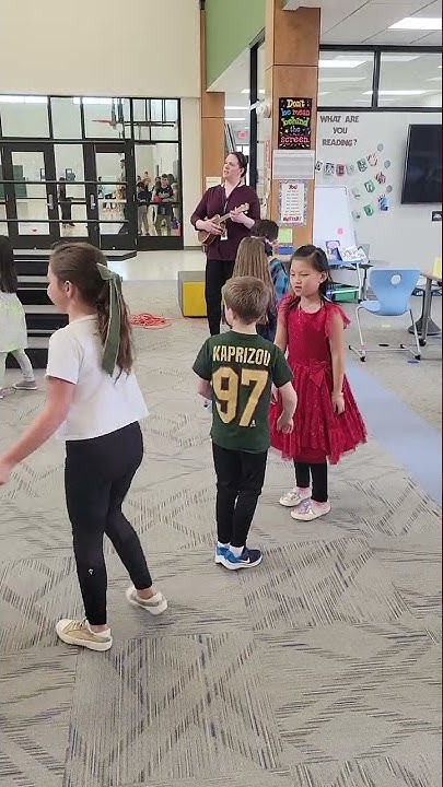 Little Tommy Tucker's Dog, Jackson's 1st grade class - YouTube