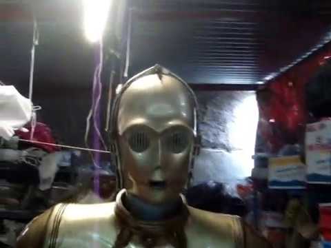 c3po a tamaño real ..prueba de audio y ensamblaje - YouTube