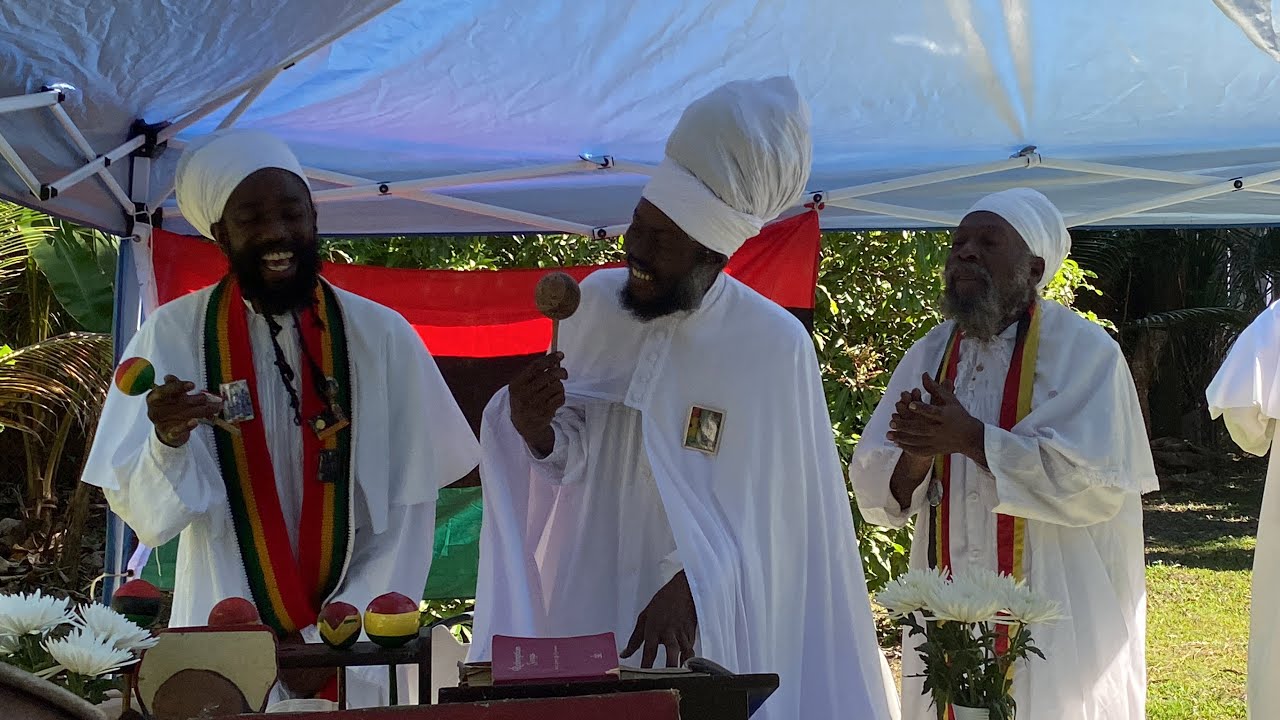 Bobo shanti Celebration Christ-mas - YouTube