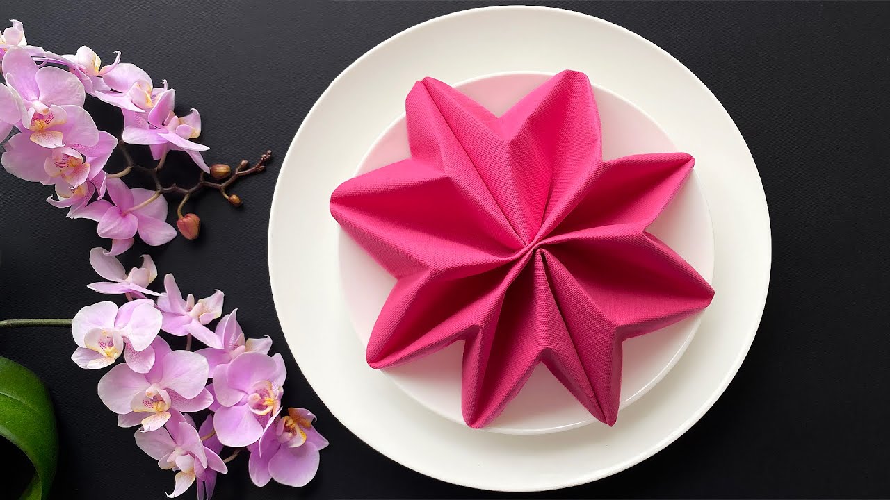 Napkin Folding Star - How To Fold A Napkin Star - YouTube