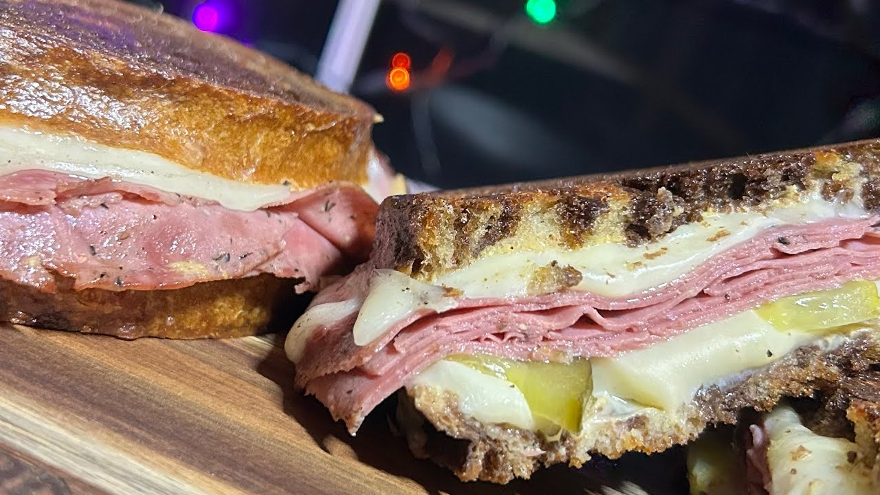 Toasted Marble Rye Pastrami Sandwich - YouTube