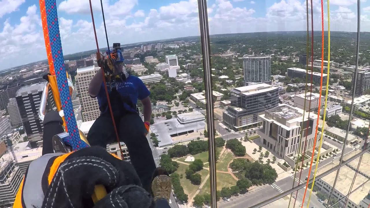 Make*A*Wish Over The Edge Rappel 2015 - YouTube