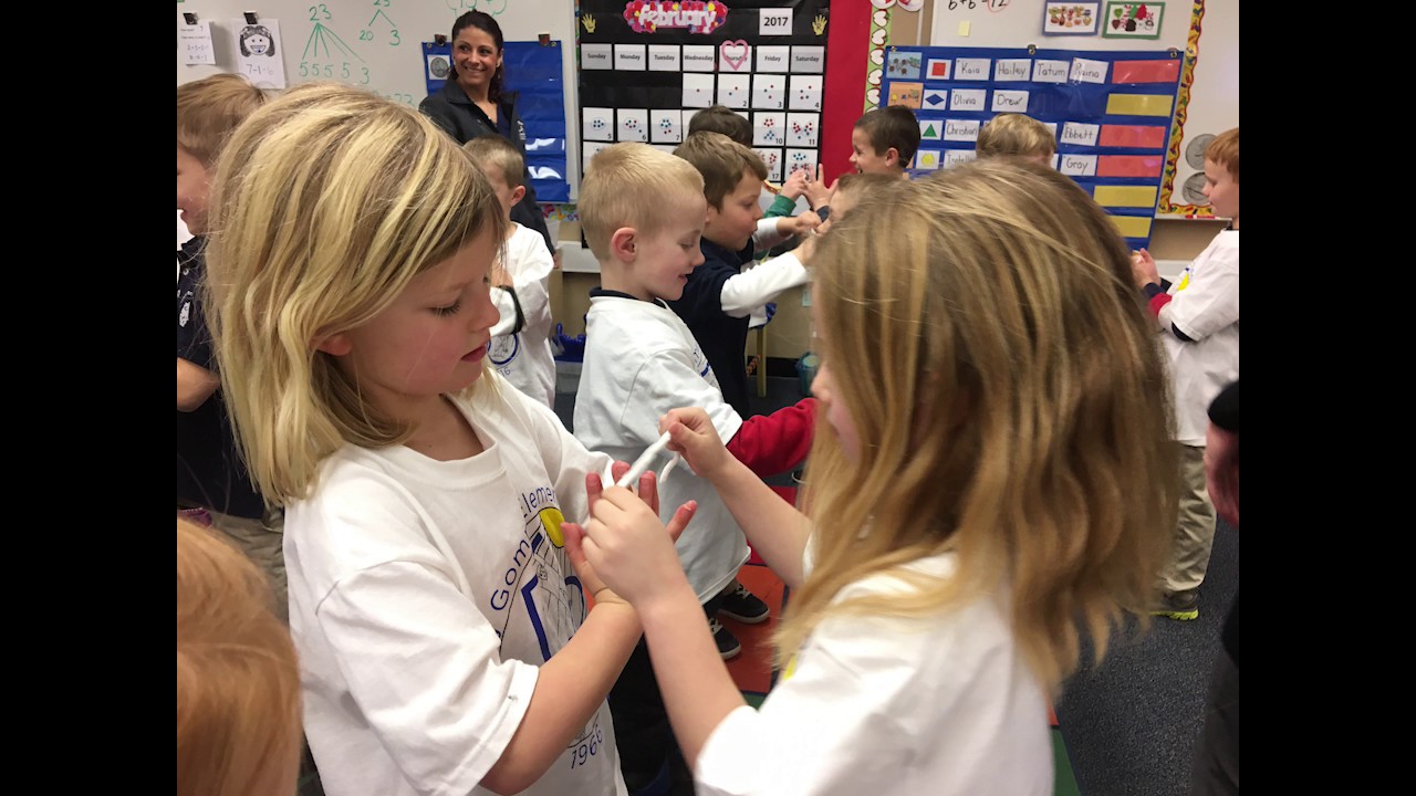 Roy Gomm Kindergarten 2017 Graduation Video - YouTube