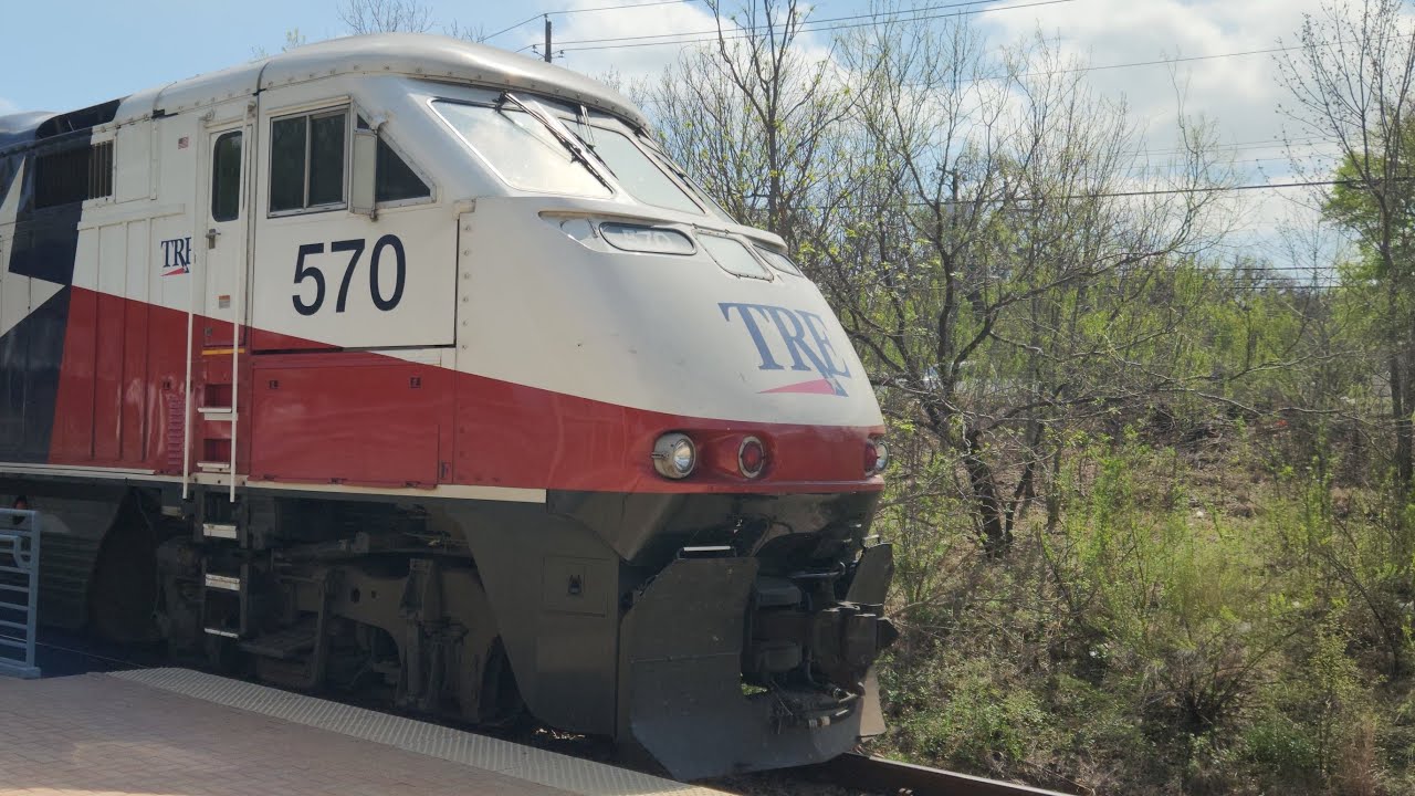 Trinity Railway Express: Texas’ commuter railroad - YouTube