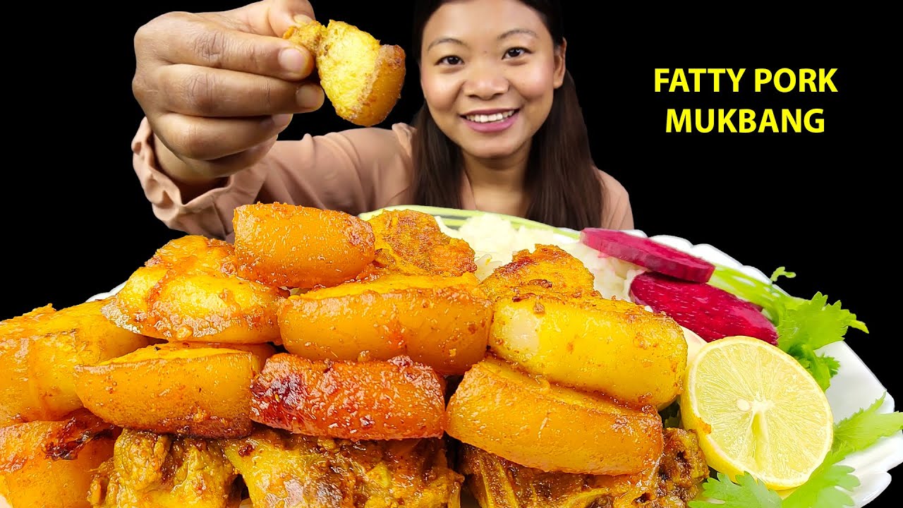 REAL NEPALI MUKBANG | EATING FATTY PORK BELLY CURRY | SPICY PORK BELLY ...