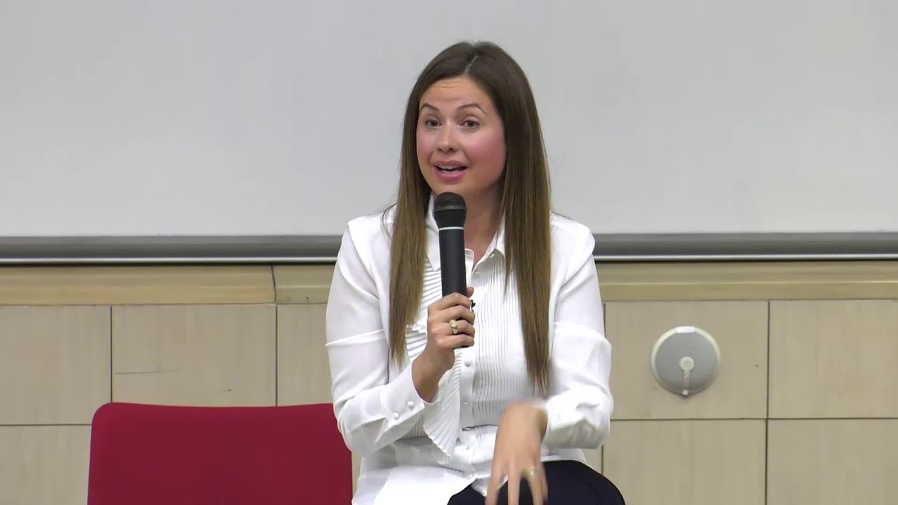 The 10th Mentoring Talk by TV Host Raya Abirached - YouTube