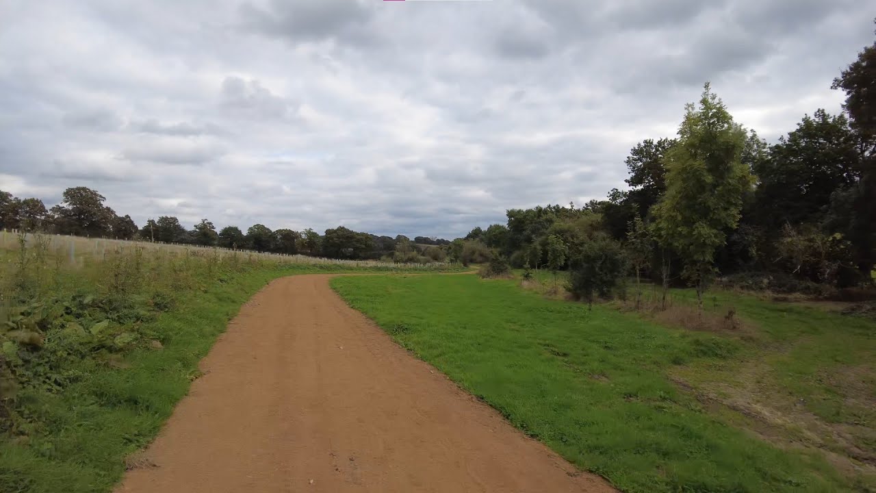 London LOOP section 17 - fields, woods and a new path: Cockfosters to ...