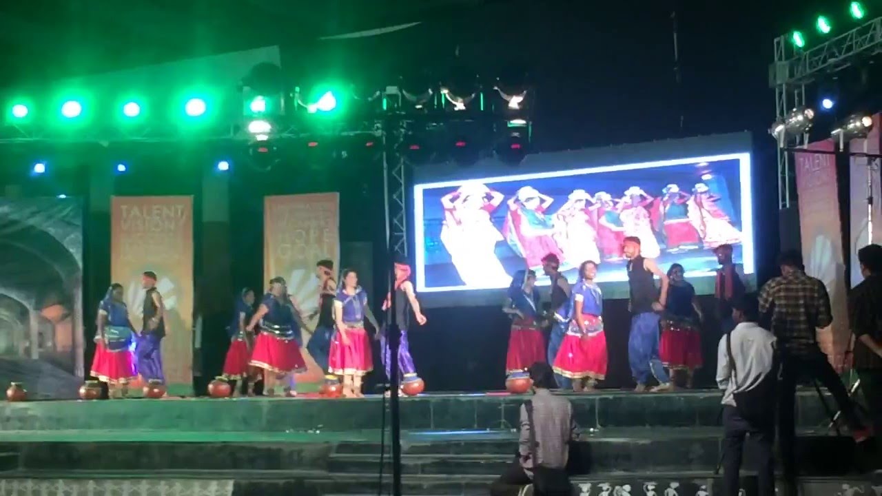 Dance Performance on Bihar Folk Song in Punjab - YouTube