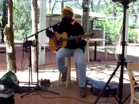 Oscar Butler performs at the Tijeras Open-Air Arts Market - YouTube