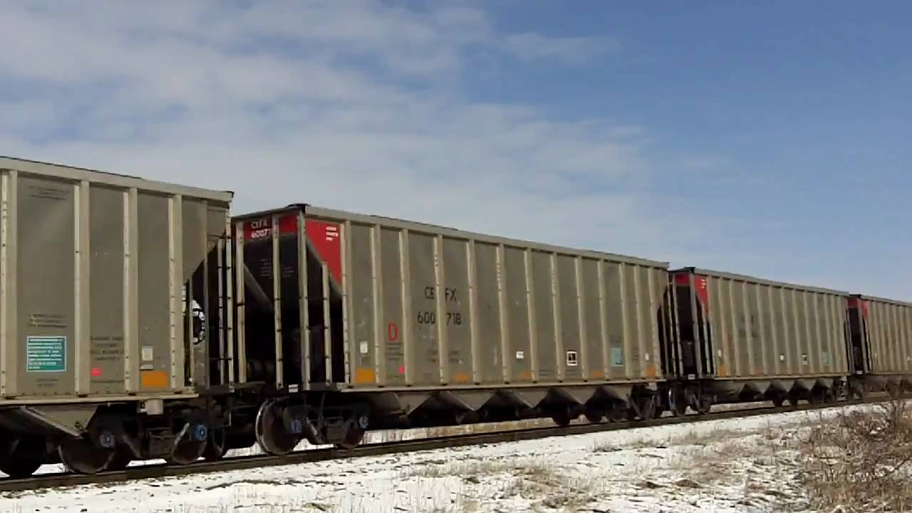 UP 6714 Leads Loaded Coal Train - YouTube