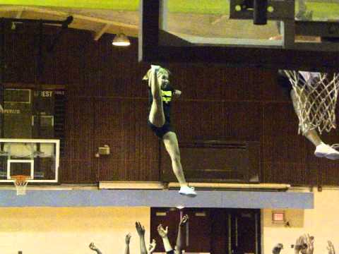 ZB Varsity Cheer Rap - YouTube