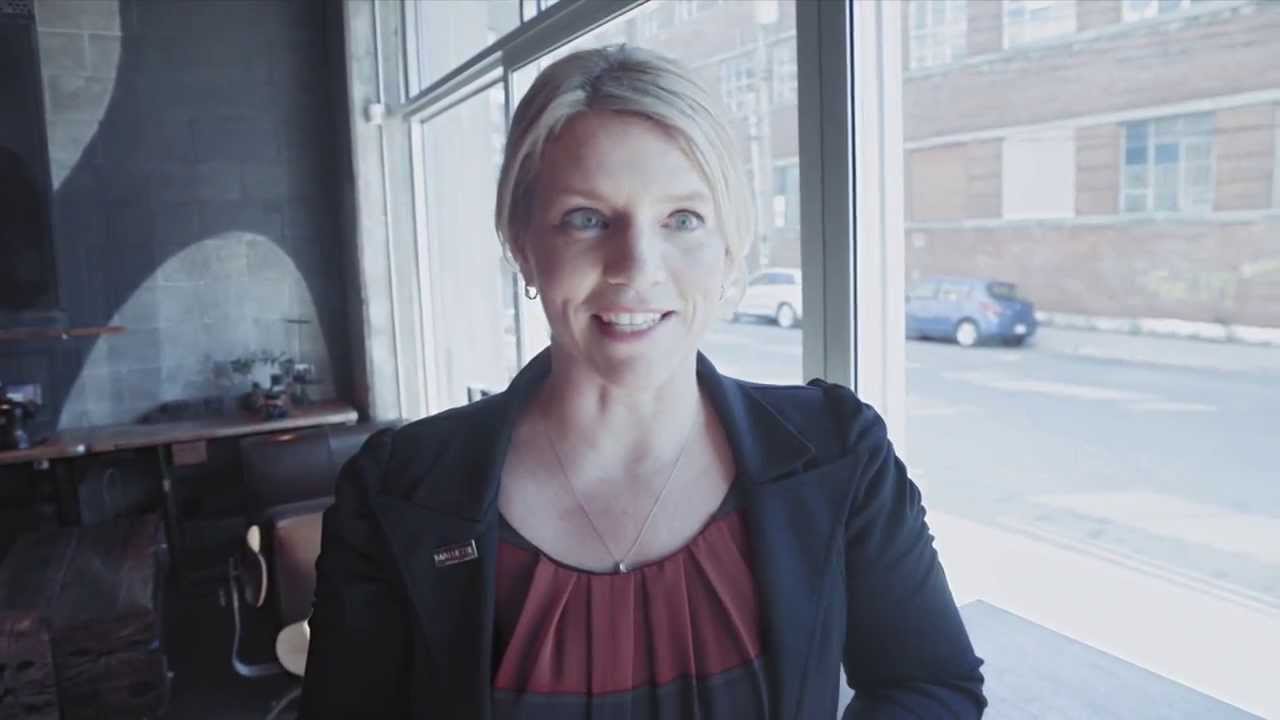 Concours 10 secondes avec un pro - Caroline Mailloux, CPA, CGA - YouTube