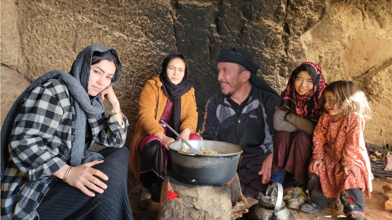 2000 year old cave | Girls in the cave | cooking in the cave - YouTube