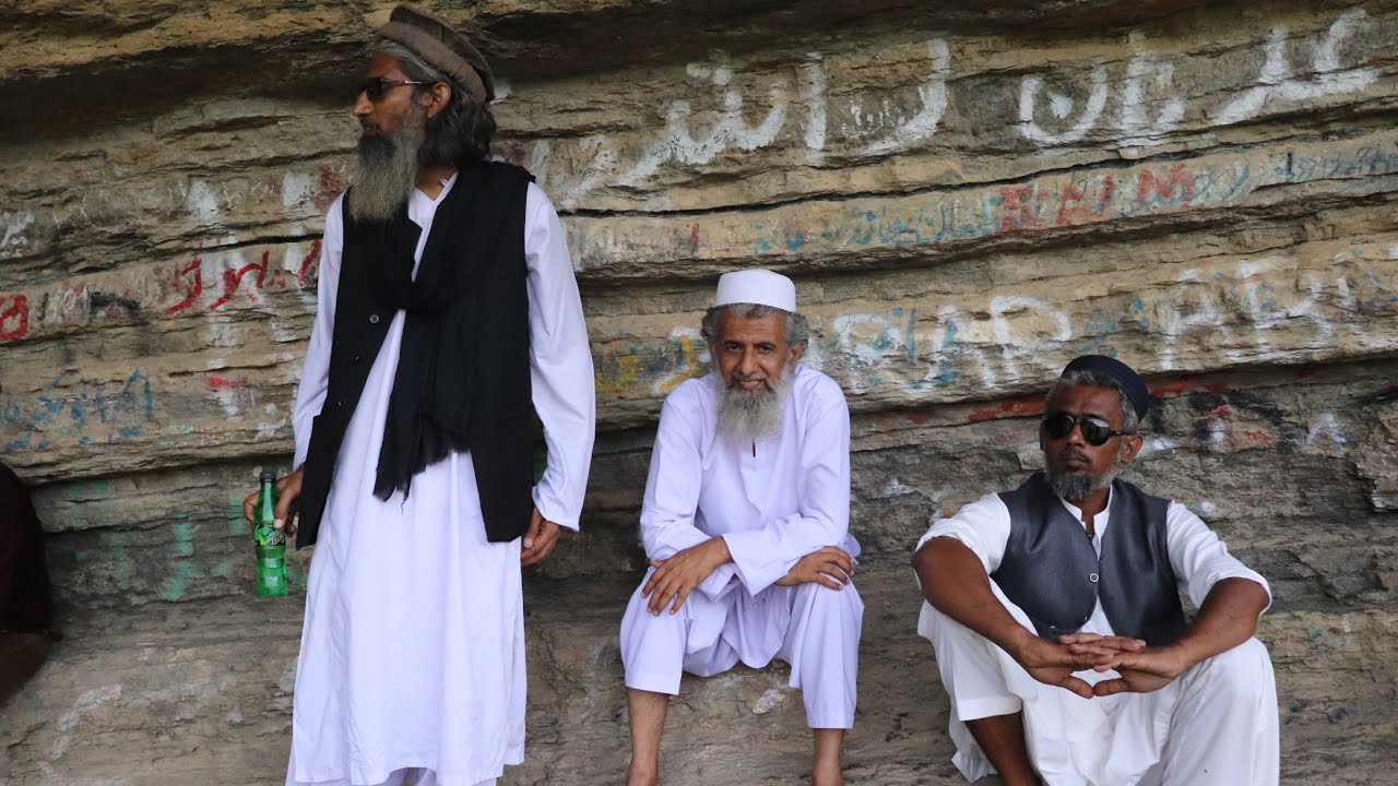 Travelling To Fort Manro/ Dera Ghazi Khan - Steel Bridge OF Fort Manro ...