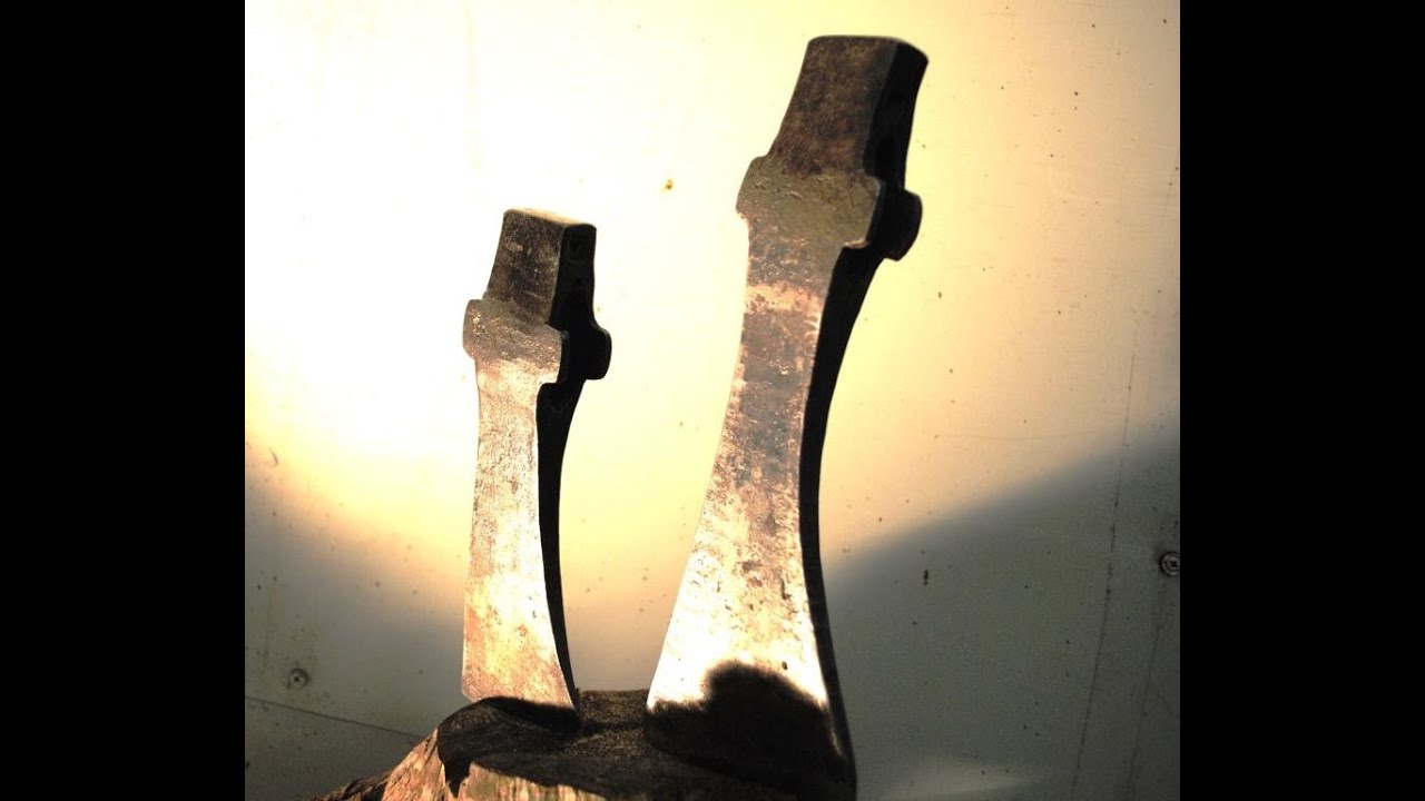 Forging roman ax , römische Axt schmieden, Experiment - YouTube
