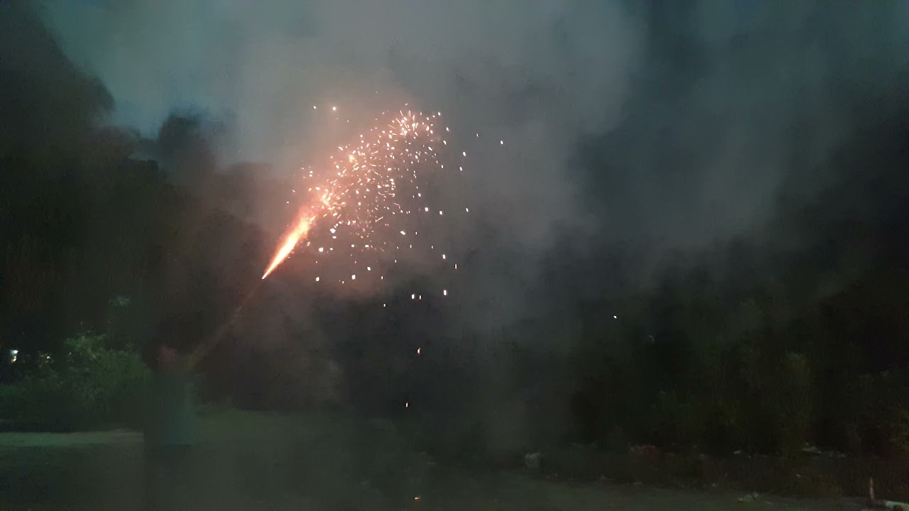 Elephant Fireworks Sparklers - Crackling Effect #diwali #crackers - YouTube