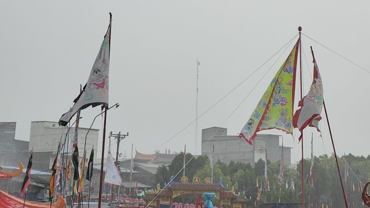 Live Hujan Di Panipahan - YouTube