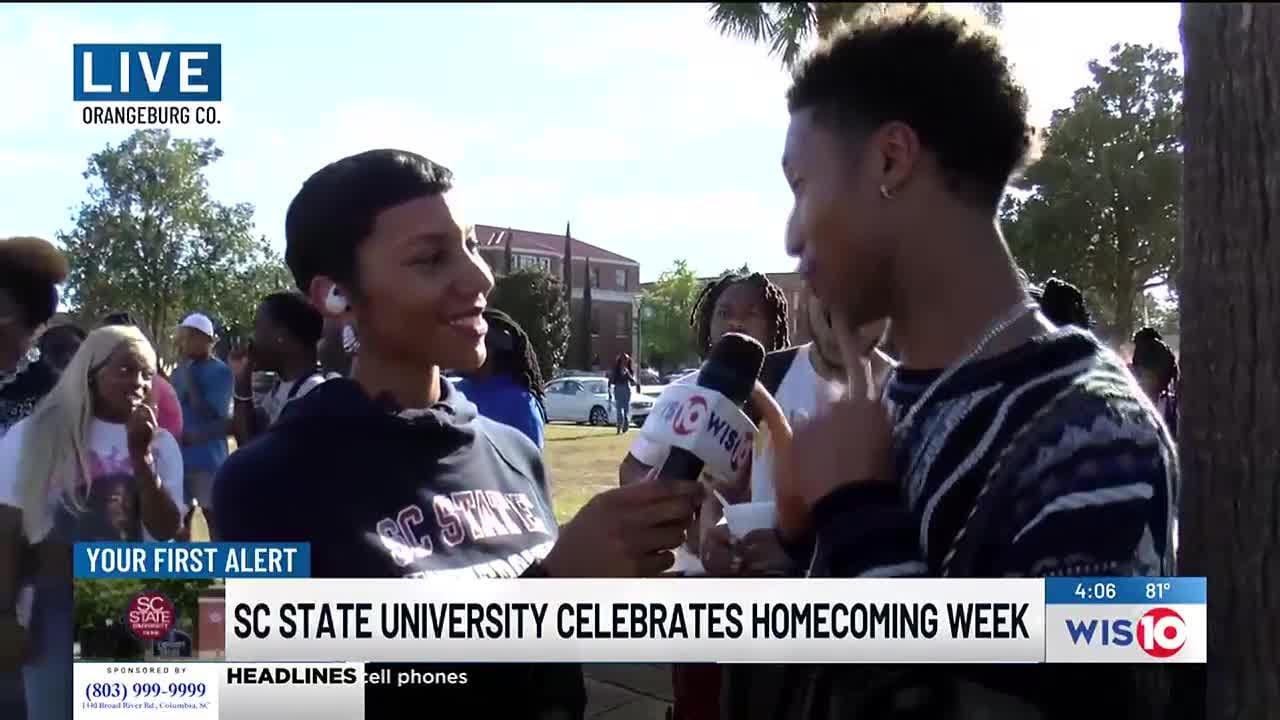 Students Celebrate Homecoming at South Carolina State University - YouTube